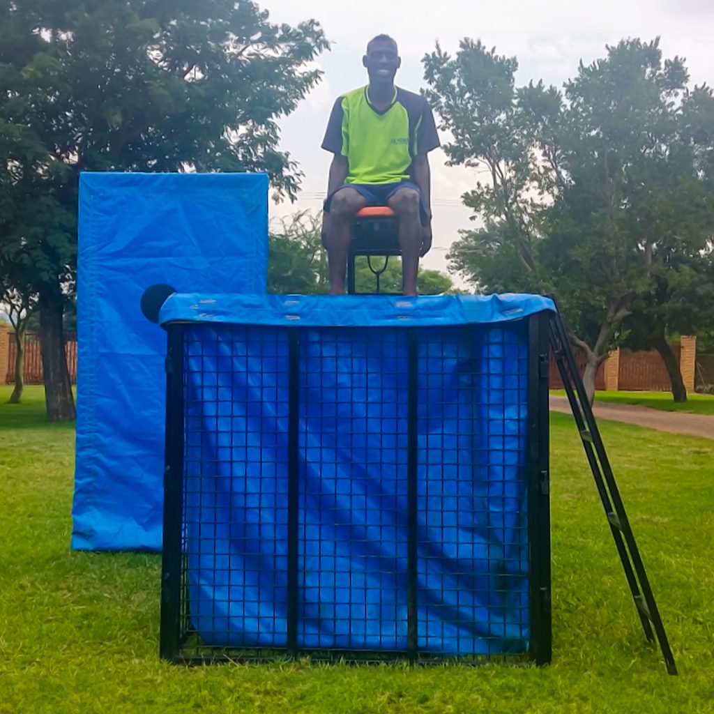 DUNK TANK - Ayoba Fun Hire